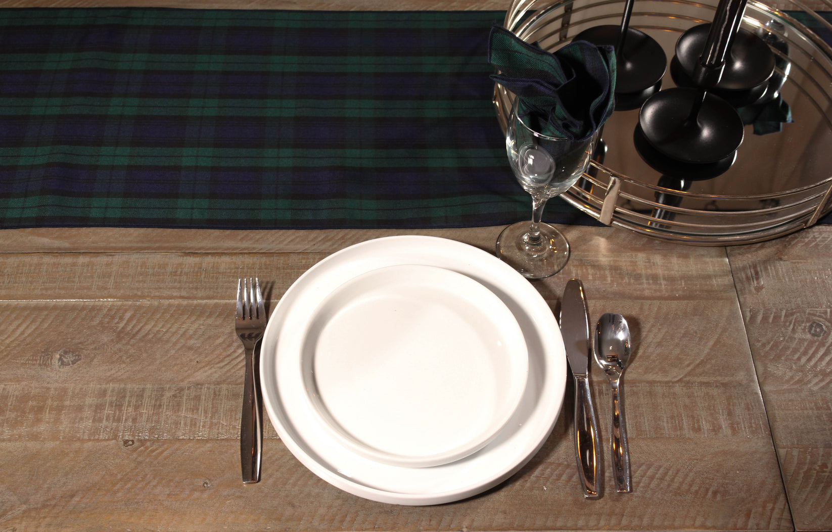 Black Watch Tartan Table Runner – Taylors Tartans