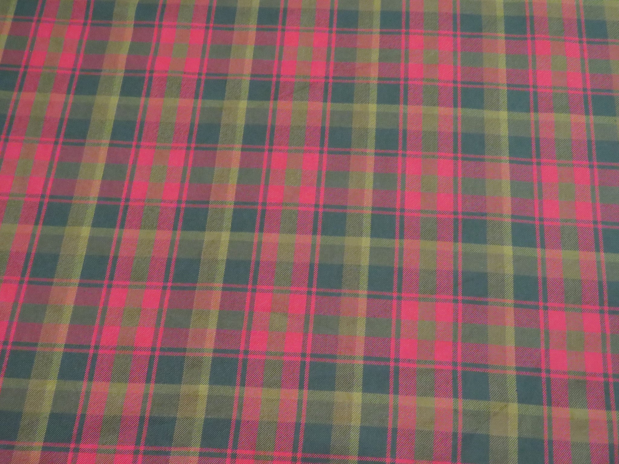 Canadian Maple Leaf Tartan Fabric – Taylors Tartans